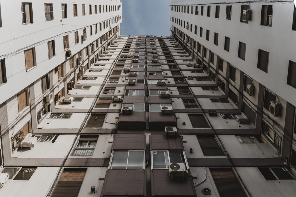 How long does it take to sell a flat UK? | SellTo